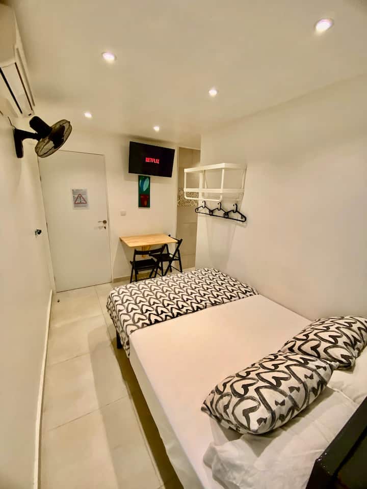 1 Apartamento Nuevo Frente Al Metro Con Baño 213 - Cornellà de Llobregat