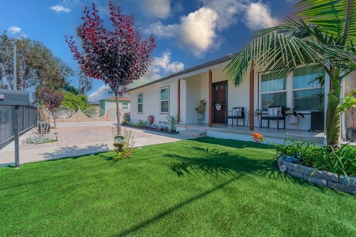 Relaxing Stay W/ Gated Parking |Perfect For Groups - コンプトン, CA