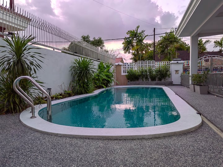 6+ Bungalow With Private Pool - Taman Johor - Johor Bahru