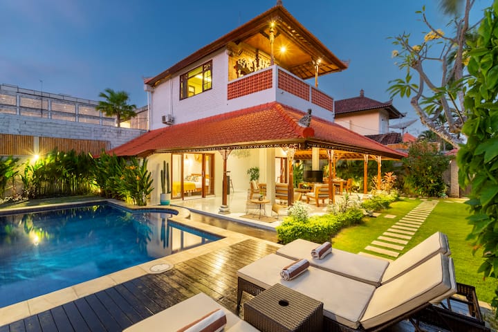 Inyoni Toucan Villa - Best Location In Seminyak - Bali