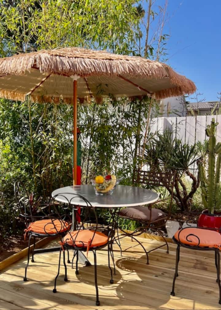Mer Et Jardin Pour Ce T2 Calme En Bas De Villa - Plage de Porquerolles