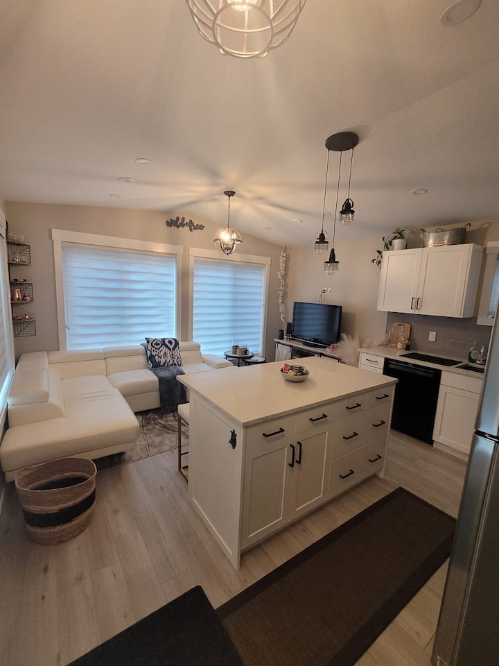 Creekside Oasis On Mara - Sicamous