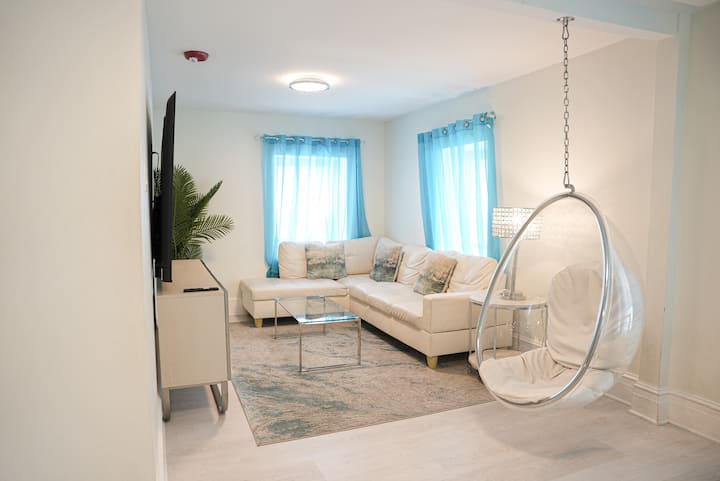 Luxury Penthouse • 3 Blocks To Boardwalk & Casinos - Atlantic City, NJ