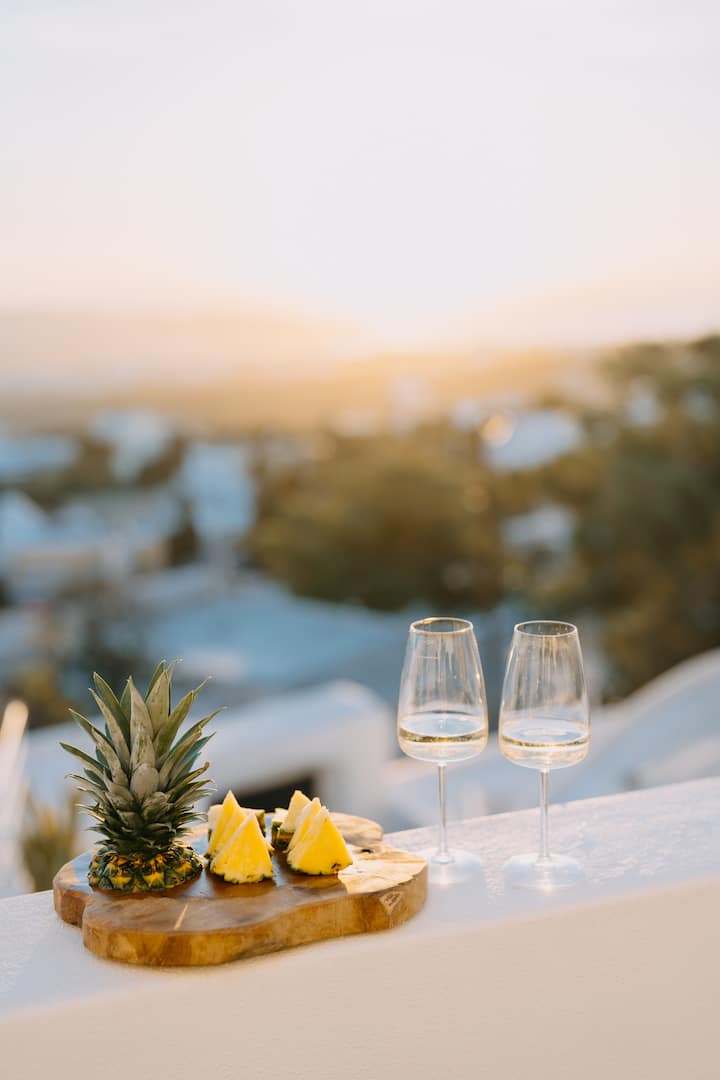 Noir Cave Villa - Santorini