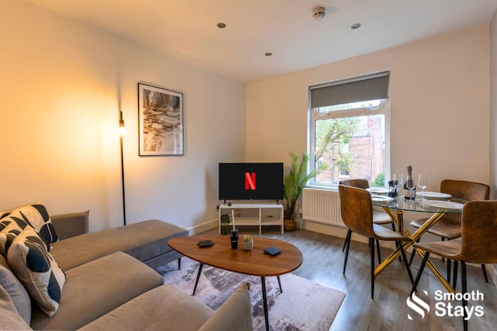 Free Parking | Modern 2 Bed Apt | City Centre - Preston