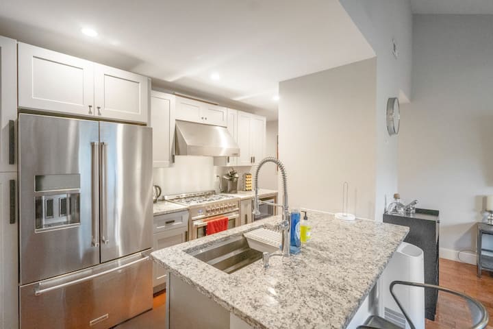 Abbott Park 5 Minutes To South End - 3 Br - Charlotte, NC