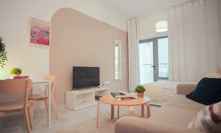 Cozy Studio In Masdar City! - Abu Dhabi