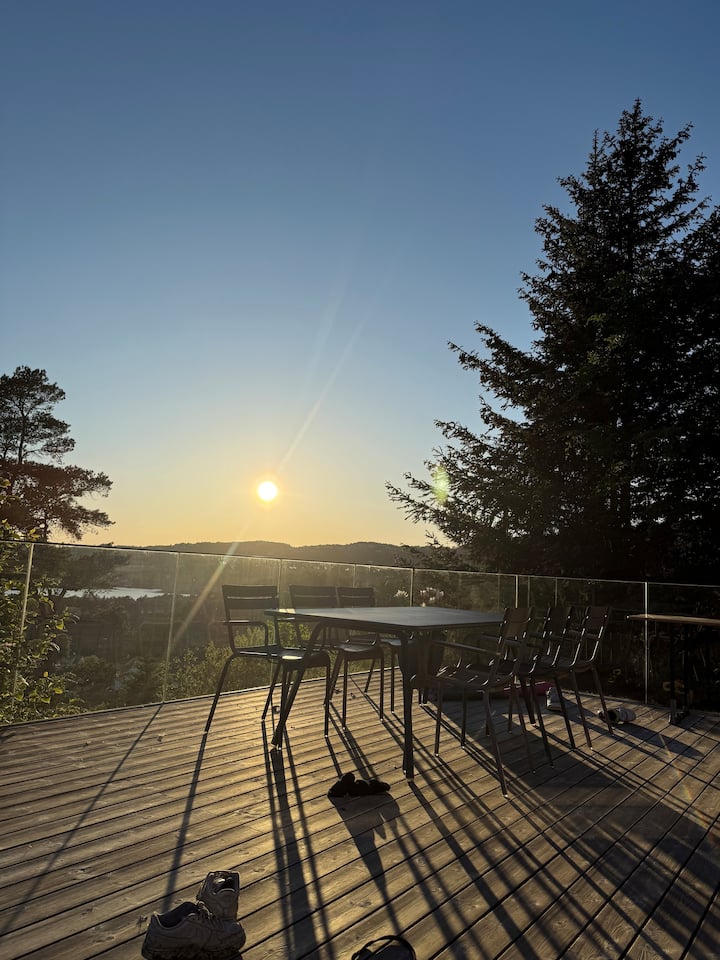 Modern, Spacious Villa  With Lovely Garden - Bergen