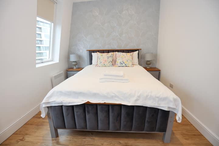 Deluxe En-suite Room 10 - Kensington! - London