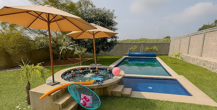 Gated Family Villa! Spacious W/park | Pool+jacuzzi - Cuernavaca