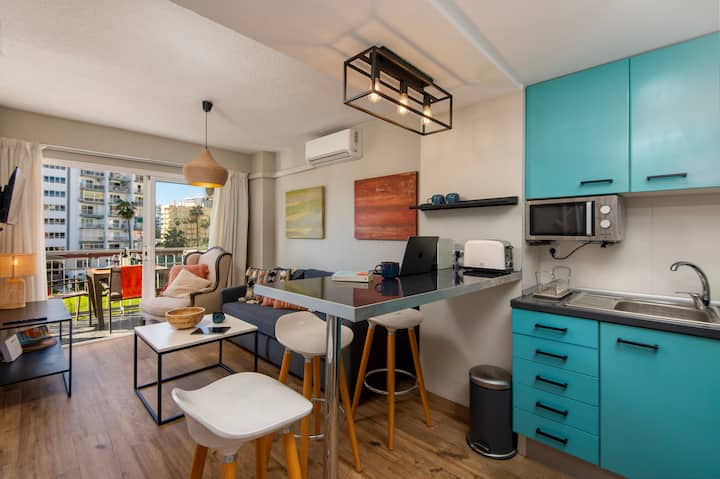 Beach Front Apartment Benalmadena - Benalmádena