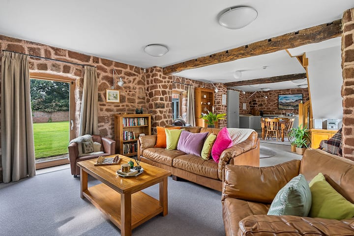 The Redstone Barn - Northwich