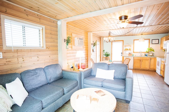 Perfect Quiet Location By The Beach And Boardwalk - Carolina Beach