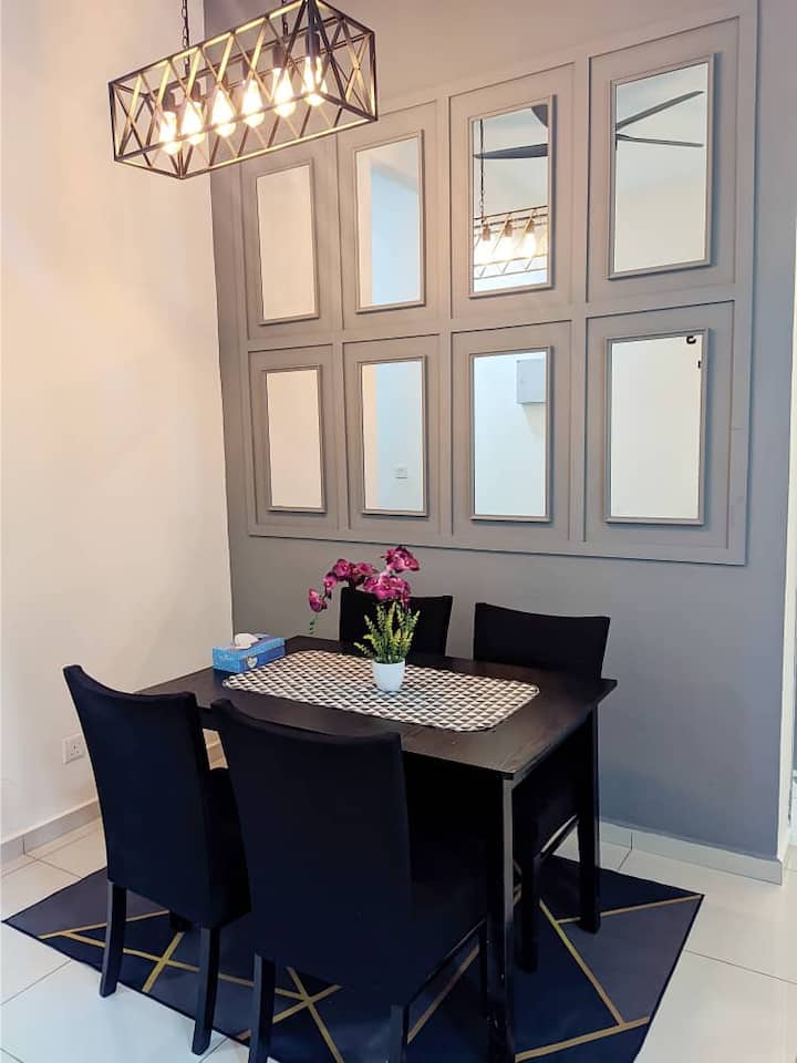 Izz Meru Homestay Ipoh (Groundfloor/pool View) - Ipoh