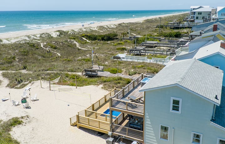 Oceanfront Oasis + Guesthouse: 2 Hot Tubs, Pool! - Atlantic Beach, NC