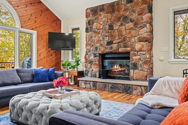 Luxury Lake Harmony | Split Rock Haven| Golf Oasis - Pennsylvania
