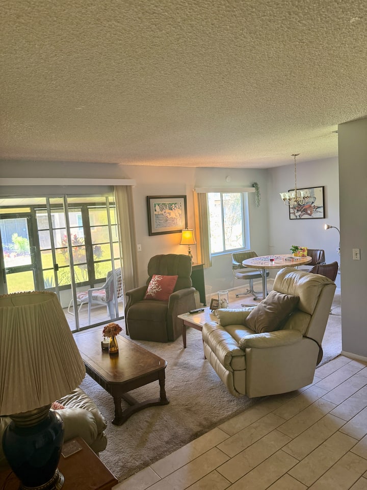 Private 1b/1b Villa + Amenities In Clearwater, Fl - Largo, FL