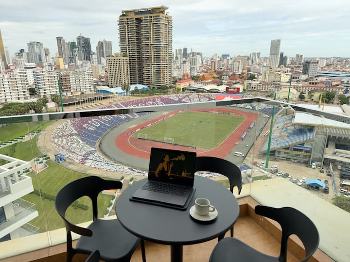 So Living | Mini Penthouse 2br 2ba In City Center - Phnom Penh