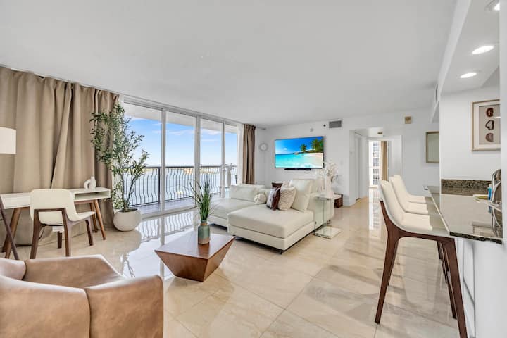 Luxurious Ocean View Private Unit With Parking - Miami