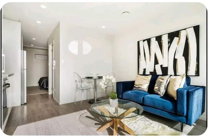 High-end Apartment With Pool - Auckland