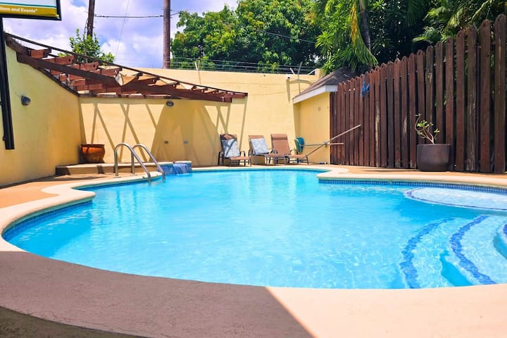 Tropical 3bed/3bath Central Apt Kgn Ega4 - Kingston