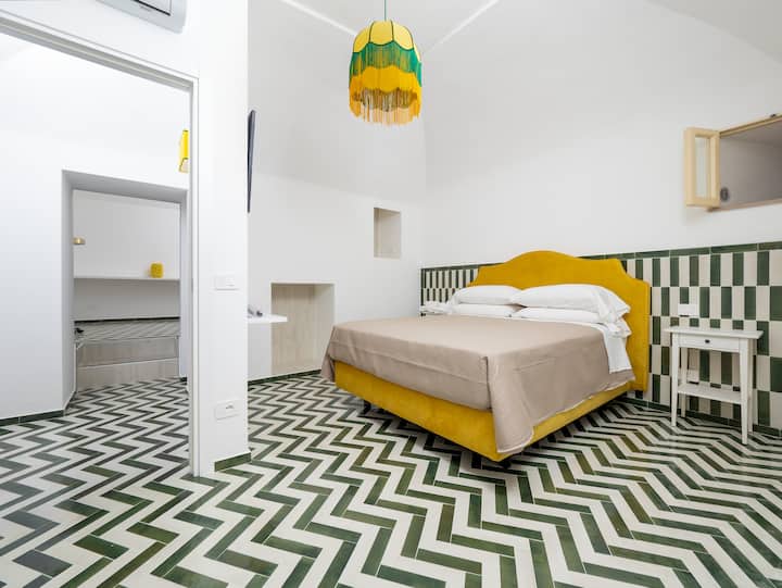 De Vivo Realty - Honey Home In Positano - Positano
