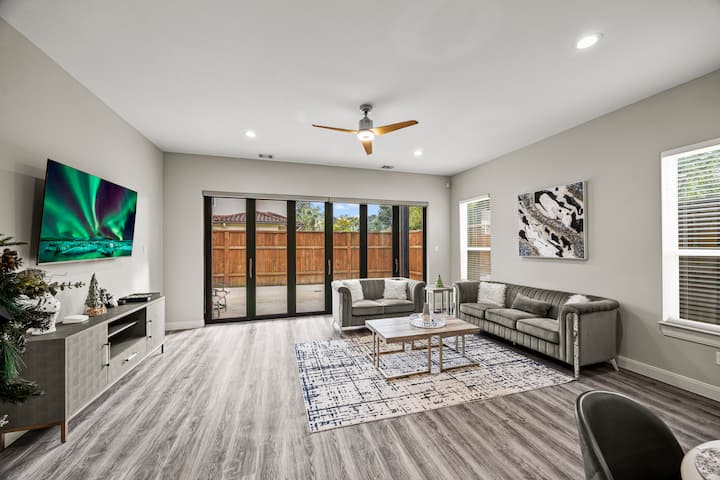 Townhouse In Washington Ave - Houston, TX