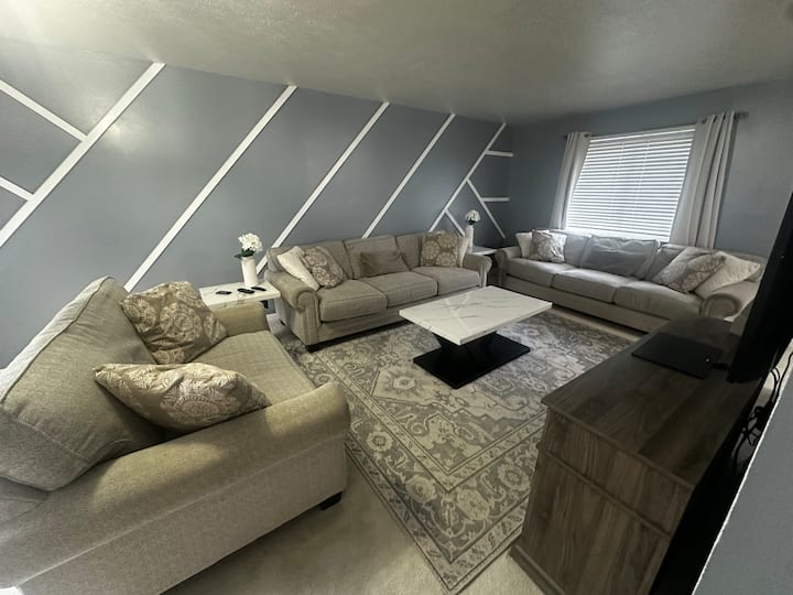 Peaceful Comfy Oasis - North Olmsted, OH