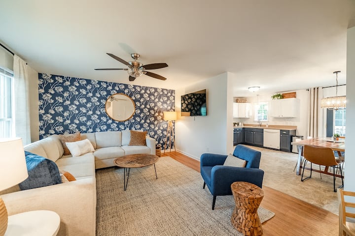 Family Friendly Home Near Lu That Gives Back! - Lynchburg, VA