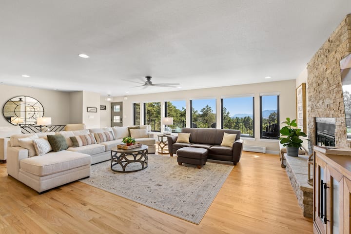 Sanctuary View- Trees & Spectacular Mountain Views - Larkspur, CO