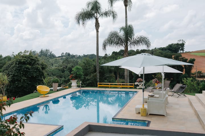 Chácara Aconchegante Com Piscina - Ibiúna