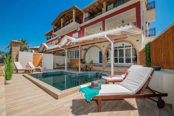 Ilision Ii Suite - With Private Pool - Zakinthos