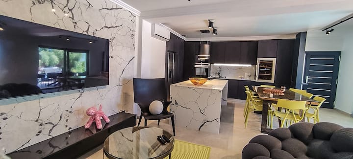 Villa Calvi Vue Mer• Plage 2 Min• Piscine Chauffée - Calvi