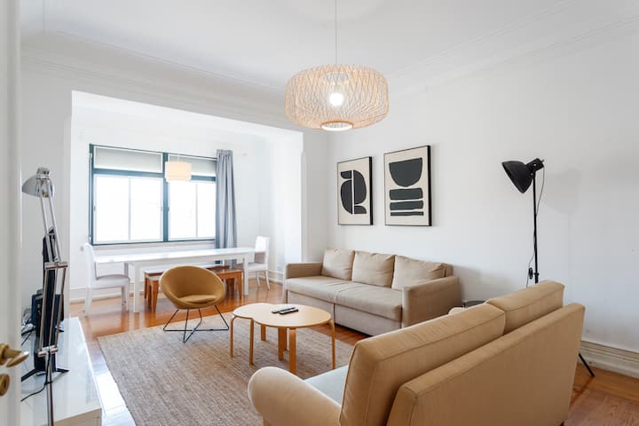 The Strawberry Fields 6 Bdr Apt @Avenida Liberdade - Lisbon