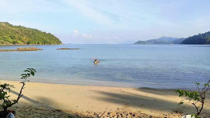 Natuas Beach Resort (Apartment Type) - El Nido