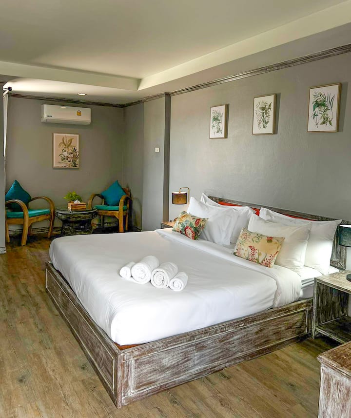 Budget Economy Double Room, Air Con, Shower - Ko Samui