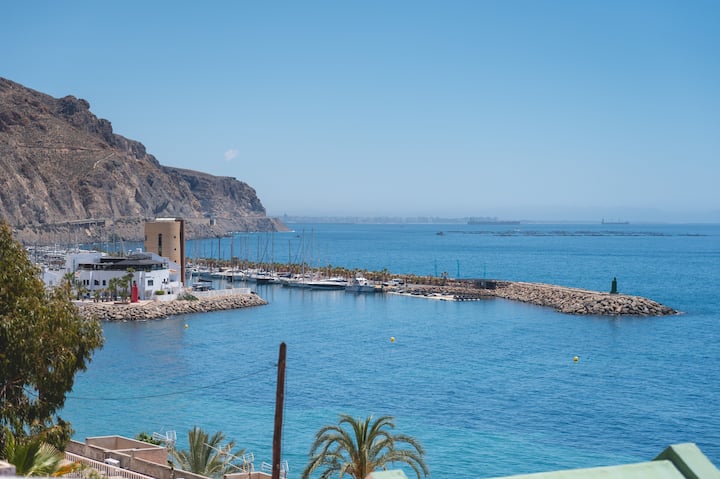 Beach Front Apartment - 2 Bedroom - Aguadulce