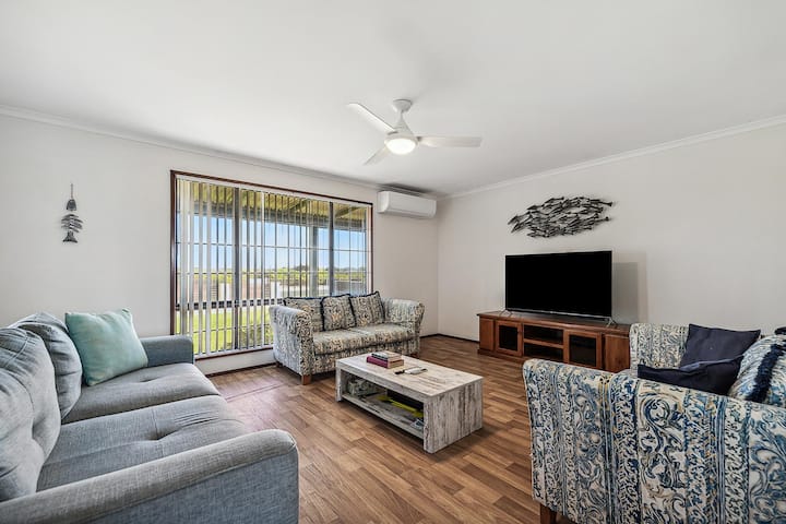 Classic Beach House Lancelin - Ledge Point