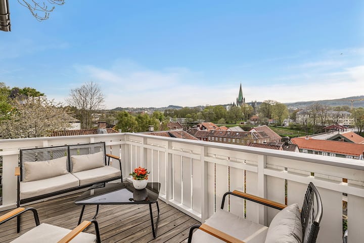 Fantastisk Hus Over 3 Etasjer På Bakklandet! - Trondheim