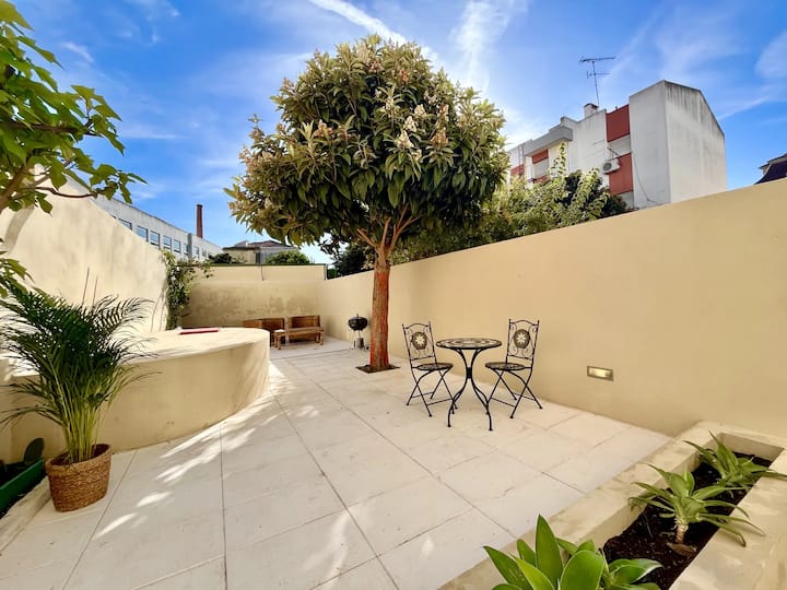 Bleisured | Cosy Apartment W Terrace Principe Real - Lisszabon