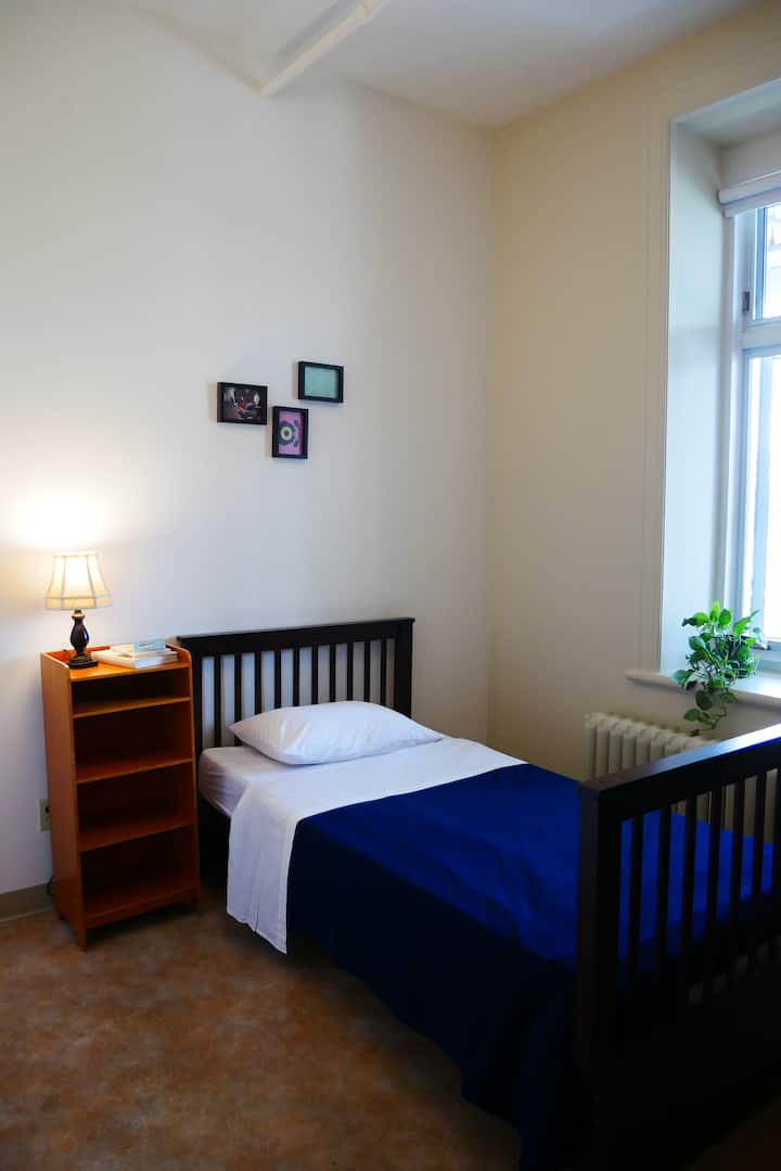 Chambre Privée - 1 Personne - Auberge De Jeunesse - Baie-Saint-Paul
