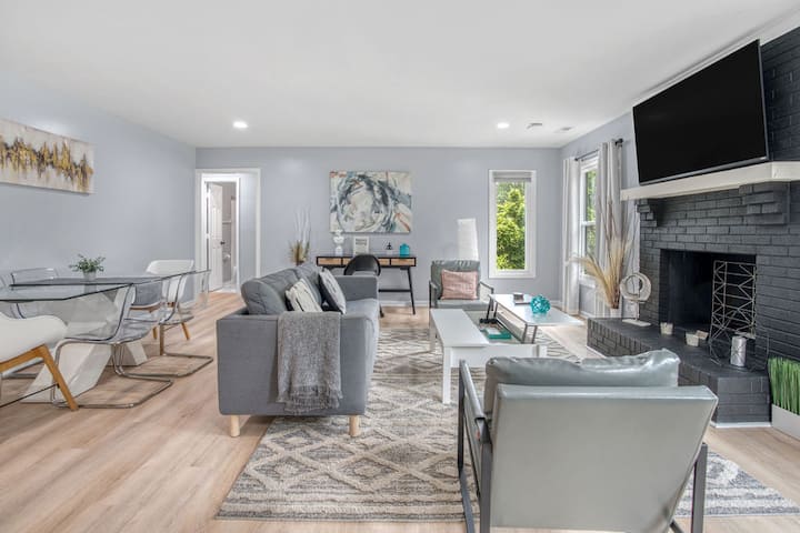 Stylish Home 5min To Unc, Uptown, Noda, Ikea Plus - Charlotte, NC