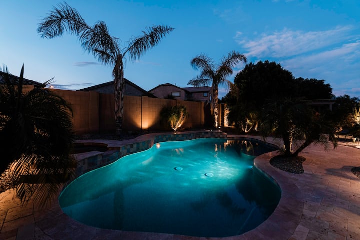 Superb Resort Style Desert Oasis With Pool! - Gilbert, AZ