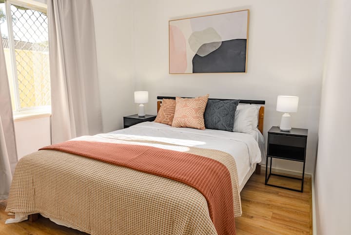 Linden Park Retreat | Walk To Burnside Village - Stirling