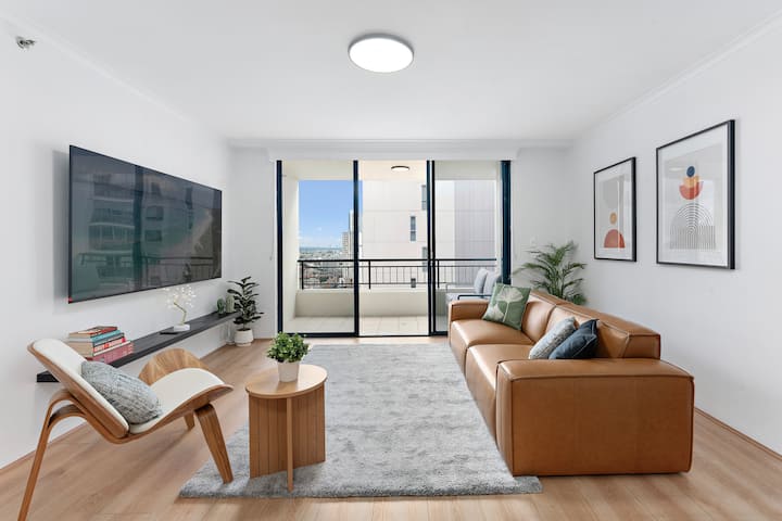 Luxury City Skyhome | Free Parking | King Beds - Sydney