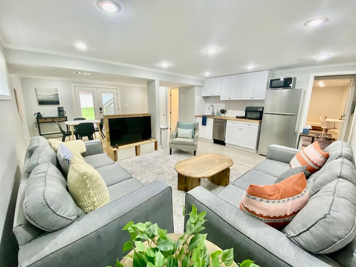 Private Lower Level Apartment W/ Separate Entrance - Fairfax, VA