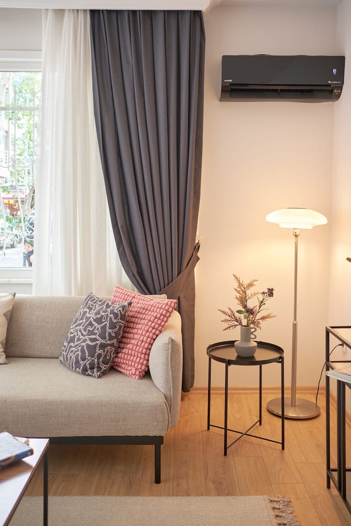 Cozy Oasis In Moda: Steps To Seafront & Local Life - Maltepe