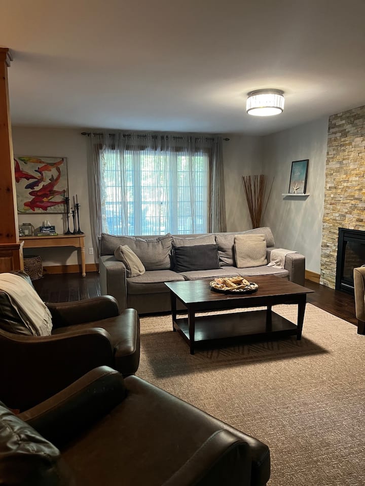 Pinetree Place - Grand Bend