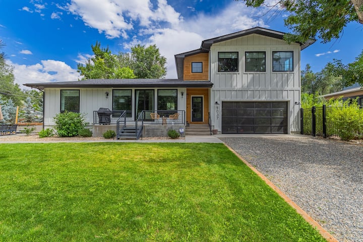 O N E Modern Retreat | Fire Pit | Hot Tub | Ac - Colorado Springs, CO