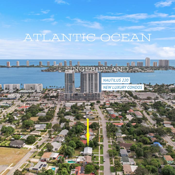 Walk To Marina & 5 Mins To Singer Island & Beach! - North Palm Beach, FL